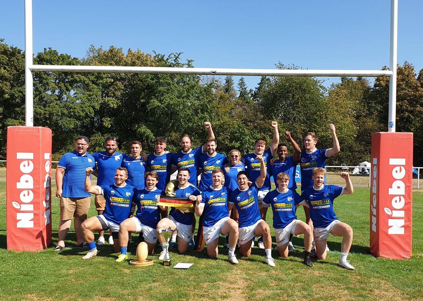 Wir sind Deutscher Meister 2022 im 7er Rugby! - Sportclub Neuenheim ...